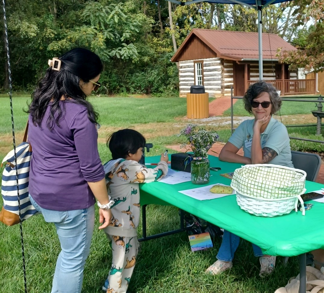 Master Gardeners teach about herbs, pollinators and more in gardens ...
